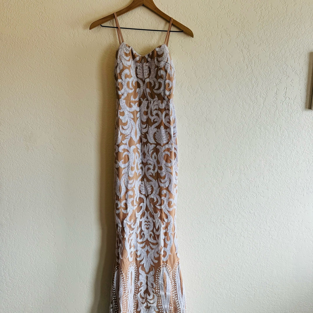 Nude sparkle long dress gown – Echo Boutique